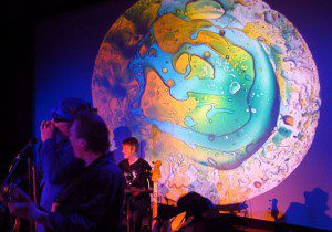 Wet Sun Light Show — Sixties style psychedelic liquid light show